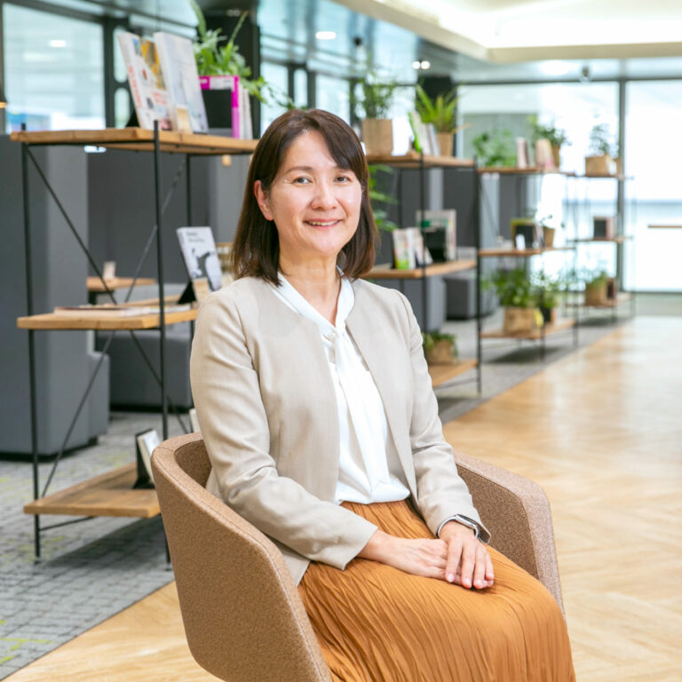 働く人も会社も幸せに。丸井グループが取り組むウェルビーイング経営について／取締役CWO小島玲子氏インタビュー - Wellulu