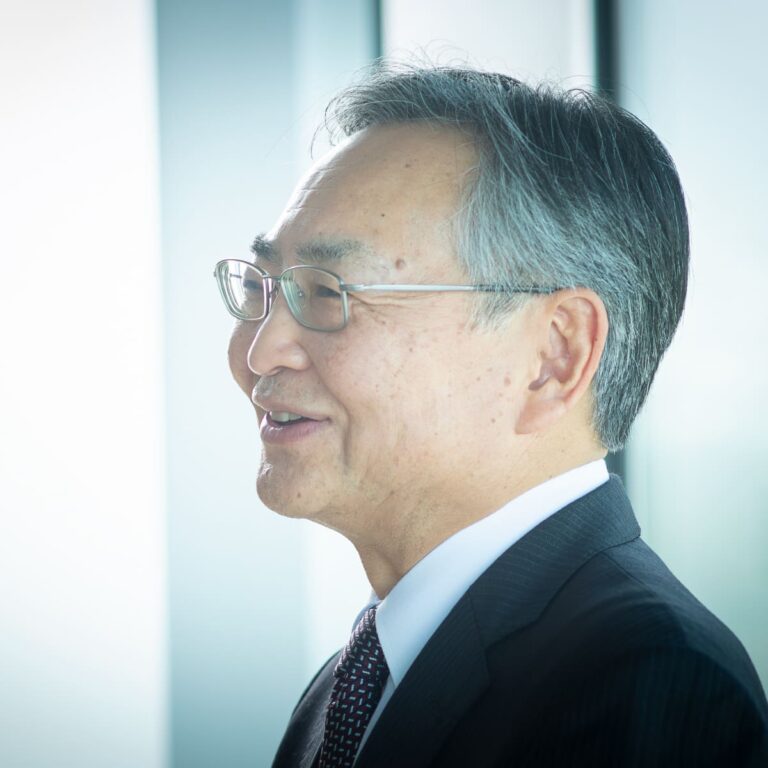 【徳成旨亮氏×堂上研：前編】日本を代表する一流CFOはなぜいつも笑顔？ 職場をウェルビーイングに導く考え方 - Wellulu