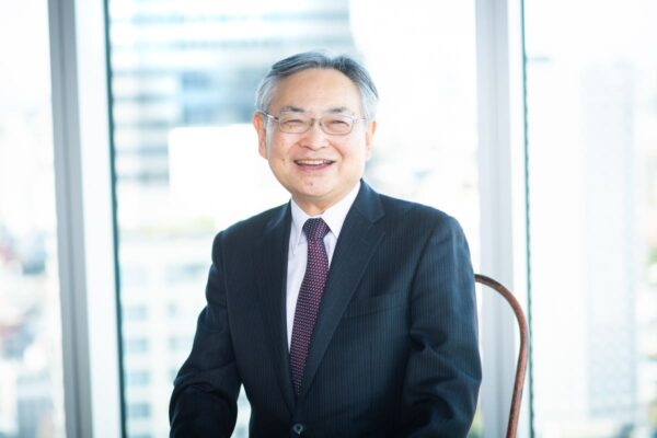 【徳成旨亮氏×堂上研：前編】日本を代表する一流CFOはなぜいつも笑顔？ 職場をウェルビーイングに導く考え方 - Wellulu