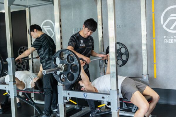 筋トレのBIG3（ビッグスリー）とは？自重やダンベルを使った自宅でできるメニューも紹介 - Wellulu