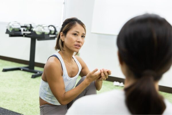 プランクのやり方・効果！鍛えられる部位やレベル別の種類も紹介 - Wellulu