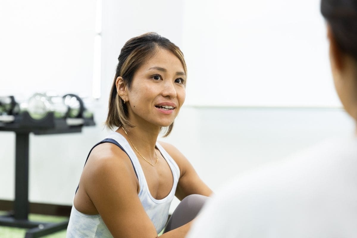 プランクのやり方・効果！鍛えられる部位やレベル別の種類も紹介 - Wellulu