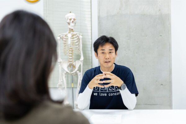 現代人の生活ではコア（体幹）がどんどん衰えていく？「コアコンディショニング®︎」で今日からケアをはじめよう【JCCA】 - Wellulu