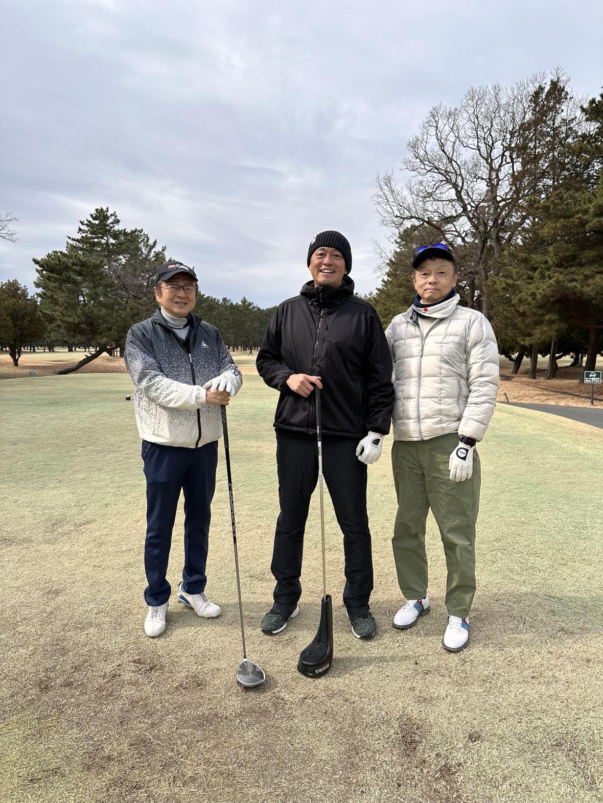 人生の先輩たちとゴルフを楽しむ - Wellulu