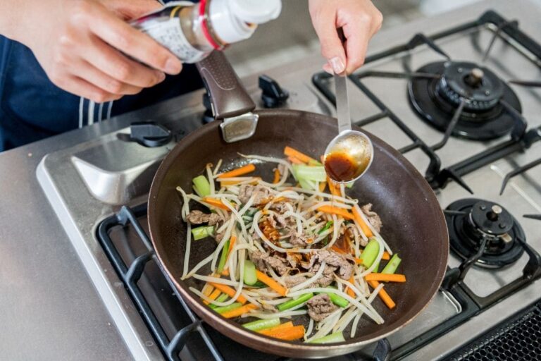 ダイエット中の昼ごはんおすすめ10選！効果的な食べ方・目的別メニュー・レシピ - Wellulu